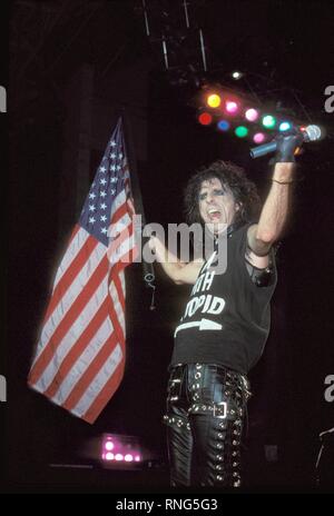 Singer and songwriter Alice Cooper (born Vincent Damon Furnier) is ...