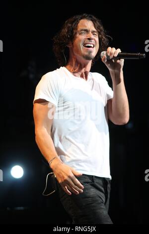 Audioslave perform live on stage at the Astoria, London. Ex-Sound ...