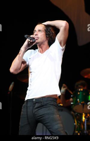 Audioslave perform live on stage at the Astoria, London. Ex-Sound ...