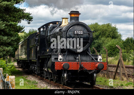 GWR 2-6-0s no 5322 heads a rake of carriages at Didcot Stock Photo - Alamy