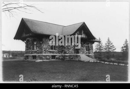 Carver Memorial Library, Searsport, Maine Stock Photo - Alamy