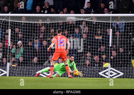 Millwall goalkeeper Jordan Archer Stock Photo - Alamy
