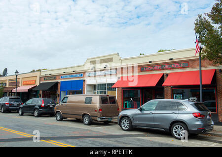 Wellesley town center historic commercial buildings on Central Street ...
