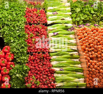 Stacks of Red Onions Produce in Sacks Farmers Market Stock Photo - Alamy