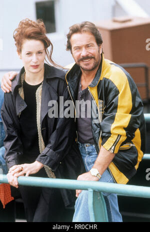 SCHIMANSKI / Hart am Limit / D 1997 / Hajo Gies / Szene mit MATTHIAS REDLHAMMER (Krieger), GENO ...