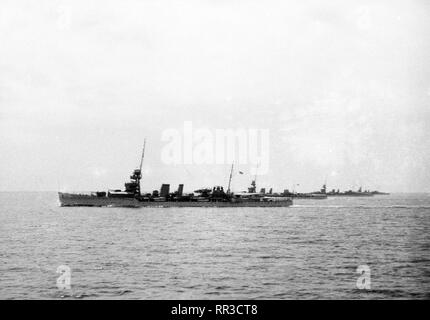 ROYAL NAVY Leichter Kreuzer Danae-Klasse / Light Cruiser Danae-Class ...