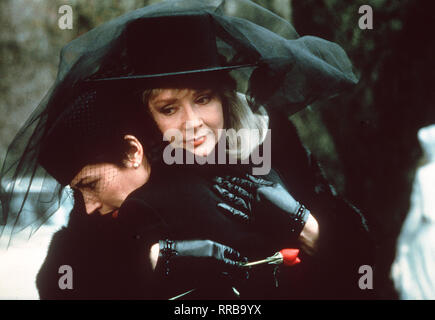 Der Tod kommt auf sechs Beinen Amy Marks (OLIVIA HUSSEY) und Tante ...