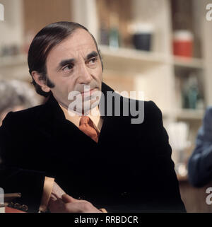 CHARLES AZNAVOUR (1970s) / Überschrift: CHARLES AZNAVOUR Stock Photo ...