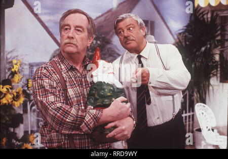 DAS CHIEMGAUER VOLKSTHEATER SPIELT: - EGON BISCAN CHRISTIAN KRESS EDITH ...