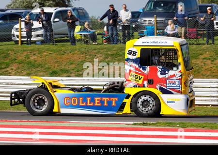 Richard Collett in the MAN TGX, Division 1, truck rack at Snetterton ...