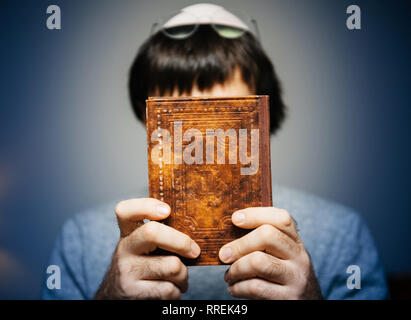 Ancient Siddur (Jewish Prayer Book) of the Babylonian Geonim 9th ...