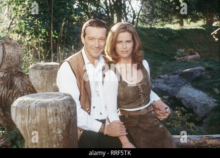 WILDER KAISER: DAS DUELL- Im Bild: Constantin (FLORIAN FITZ) verliebt ...