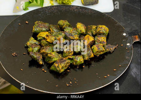 Alu Vadi, Patra, paatra, colocasia leaves roll, Patrode is a popular ...