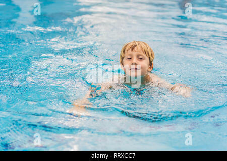 The open air swimming pool close to the River Thames at London's ...