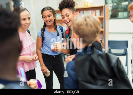 Students are talking and eating Stock Photo - Alamy