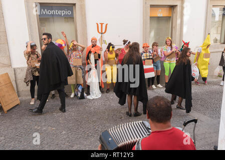 The Portuguese term praxe describes the whole of student traditions to ...