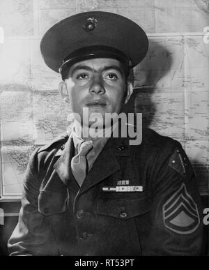 John Basilone, a Marine Gunnery Sergeant with his Medal of Honor, won ...