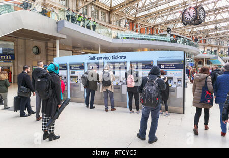 South Western Railway self-service ticket machines at Waterloo station ...