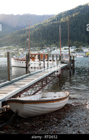 Queenstown jetty in the evening Queenstown New Zealand Stock Photo - Alamy