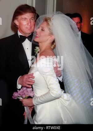 Donald Trump and Marla Maples wedding 1993-Matt Calamari in background ...
