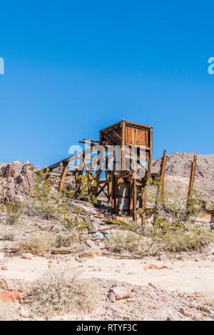 The multistory structure for the old Inyo Mine in Death Valley ...