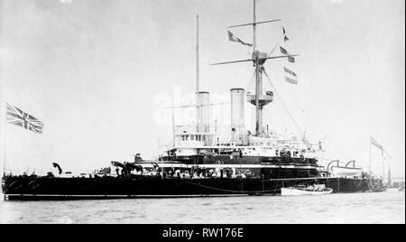 The British Royal Navy Trafalgar class attack submarine HMS Tireless ...