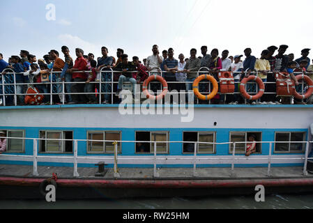 Umananda Island with Umananda Temple on it, a Shiva temple located in ...