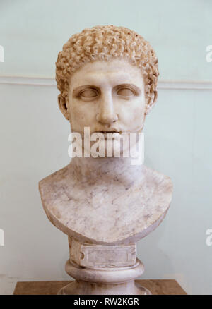 Roman Art. Heracles. 4th century. Marble. From The Esquiline, Rome ...