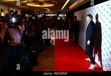 Eddie Redmayne attends the arrivals of the 5th Annual Academy Museum ...