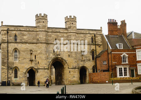 Exchequergate medieval gate house leading to Lincoln Cathedral ...