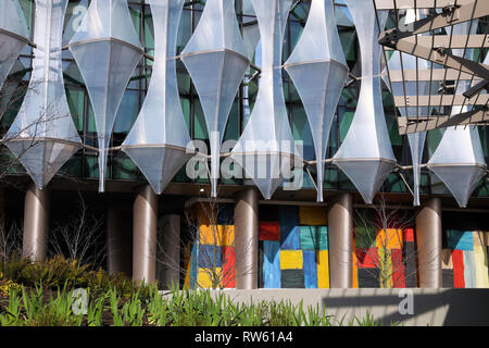 US Embassy, London. The exterior of the new Embassy for the United ...