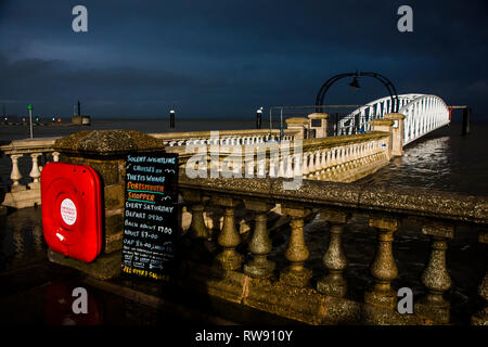 Trinity landing pontoon at Cowes harbour, Isle of Wight, UK Stock Photo ...
