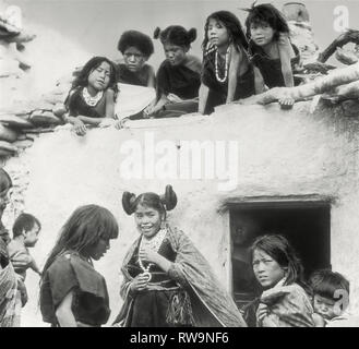 Hopi Children - Hopi Reservation - Arizona - Dressed in costume for Stock Photo - Alamy