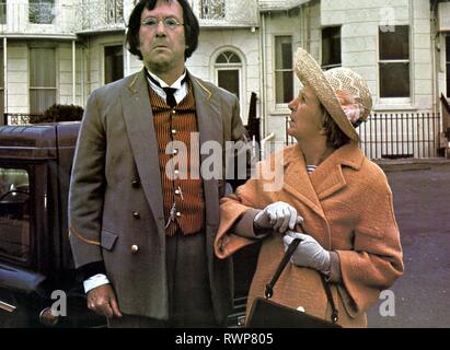 Carry On: Ist Ja Irre - Ein Streik Kommt Selten Allein Carry On Round ...