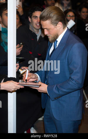 SONS OF ANARCHY: Charlie Hunnam as Jackson "Jax" Teller Stock Photo - Alamy