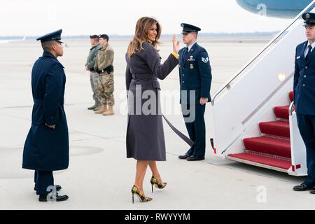 First lady Melania Trump waves after she read 'You' by Sandra Magsamen ...