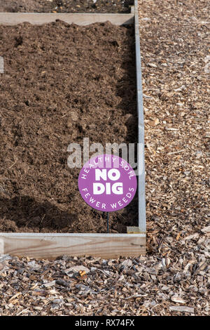 No dig sign on an allotment at RHS Wisley gardens, Surrey, UK Stock ...
