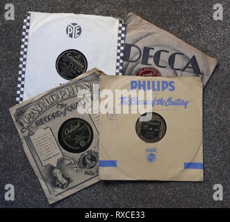 78 rpm records and sleeves Stock Photo - Alamy