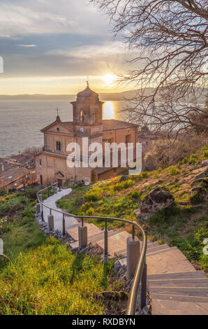 Trevignano Romano (Italy) - A nice medieval town on Bracciano lake ...