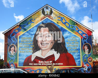 An IRA mural in Belfast Stock Photo - Alamy