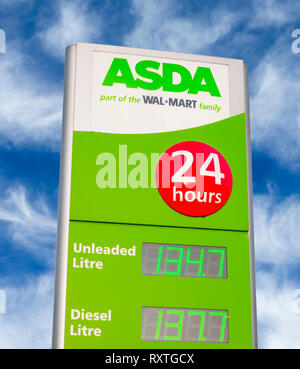 Asda sign, Asda 24 hours supermarket store, Lower Earley District ...