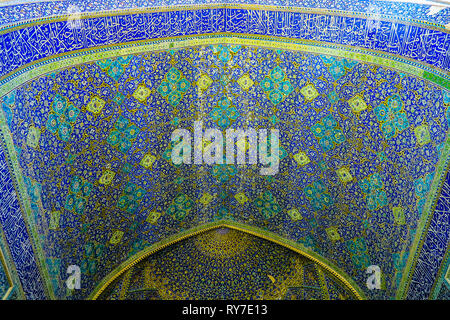 Isfahan Shah Mosque ceiling Stock Photo - Alamy
