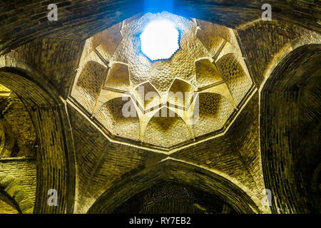 Masjed-e Jameh Mosque Ceiling with Roof Circle Window and Muqarna ...