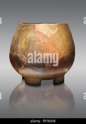 Neolithic terracotta cook pot. 6000 BC. Catalhoyuk Collections. Museum ...