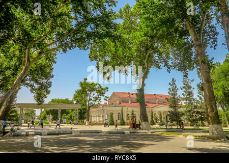 Samarkand University Boulevard Public Park Bulvar Walking Students ...