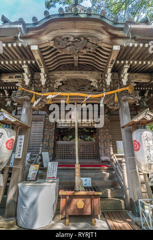 Kamakura, Japan - August 31, 2018 : Honden (Main Hall) of Kanakura ...