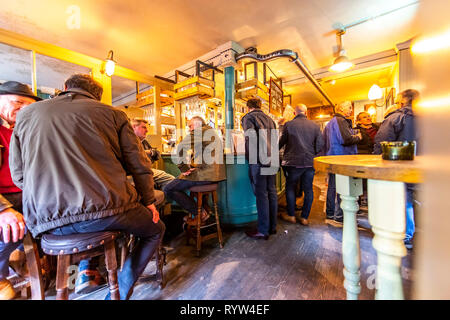 The Wheatsheaf. The pubs of Borough Market, London Stock Photo - Alamy