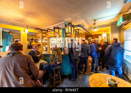 The Wheatsheaf. The pubs of Borough Market, London Stock Photo - Alamy