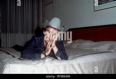 American actor Dennis Hopper at the InterContinental hotel bar in ...