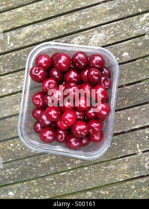 punnet of cherries Stock Photo - Alamy